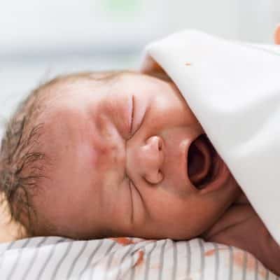 ¿Qué es la vérnix caseosa? - Living Suavinex