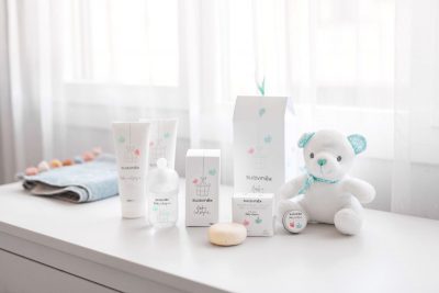 ¿Cuándo introducir un Dou Dou o muñeco de apego a tu bebé?